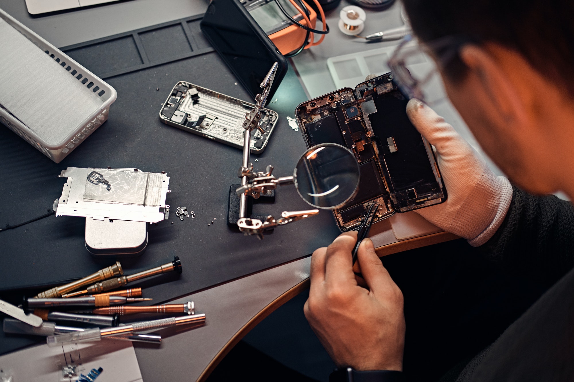 Mobile World | Expert Mobile Phone Repair & Accessories in Eccles